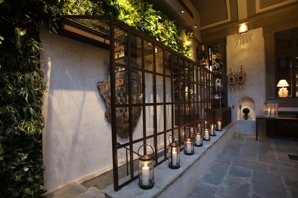 New Restaurant: Il Locale, Florence Italy – The Fashion Plate Magazine