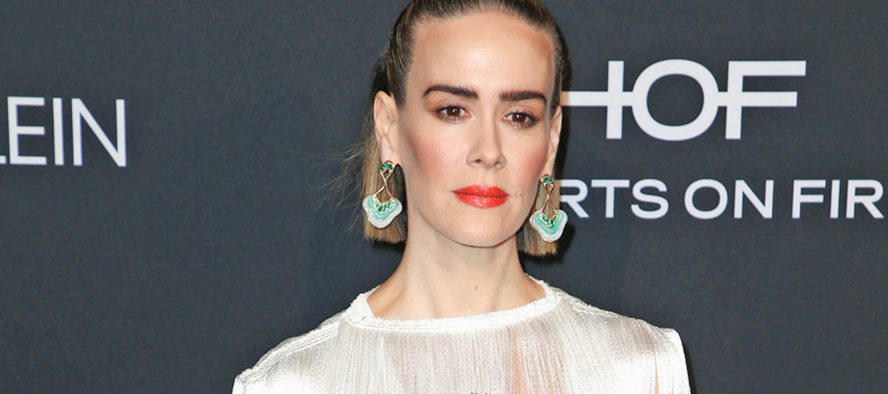 What’s Trending: Sarah Paulson In Calvin Klein 205W39NYC At The Andy ...